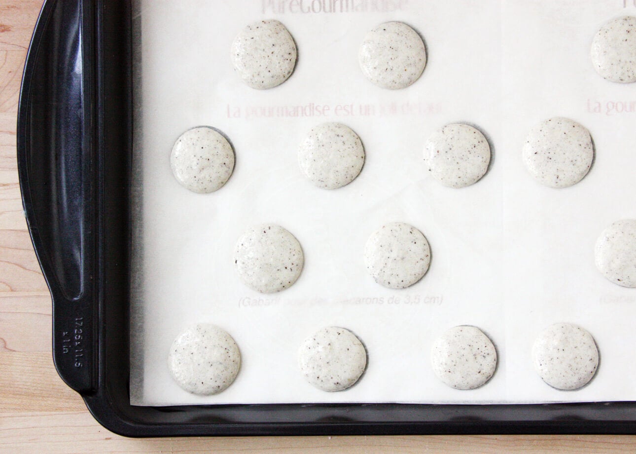 How to Make French Macarons: Step-by-Step Tutorial (VIDEO) - Food Nouveau
