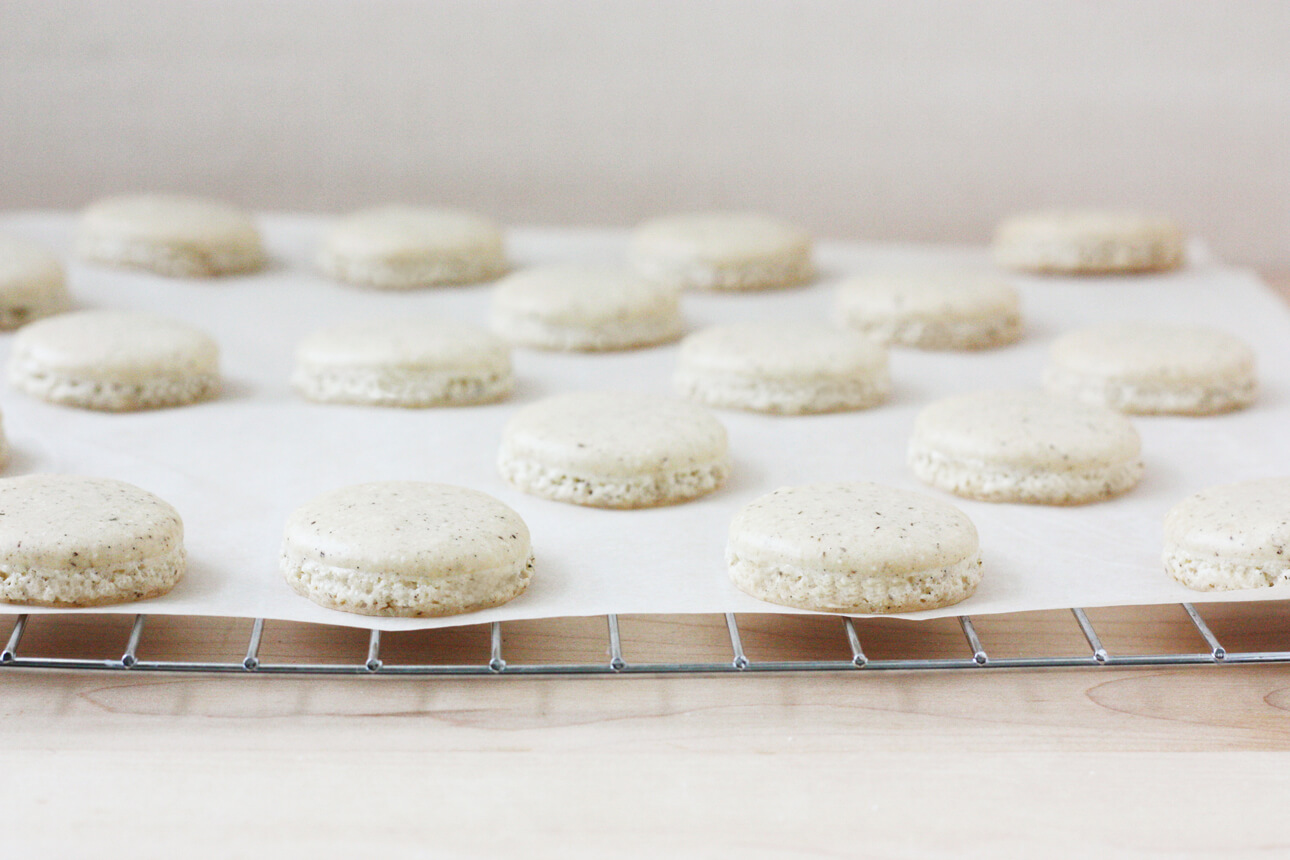 How to Make French Macarons: Step-by-Step Tutorial (VIDEO) - Food Nouveau