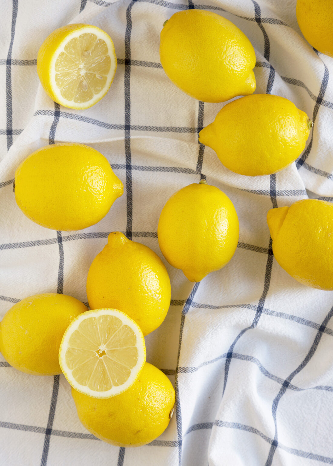 Classic French Lemon Tart (Tarte au citron) - Food Nouveau